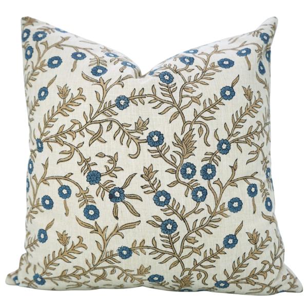 商品名:  Fabritual 16x16 Inches Boho Square Shape Pillow Cover Handmade Block Print Floral Dark Blue Cushioncase Soft Plush...