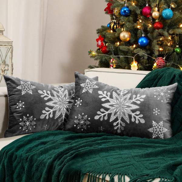 商品名: Lewondr クリスマス スローピローカバー、12x20インチ 雪の結晶 刺繍枕カバー ホーム クリスマス 装飾 ホリデー 装飾 クッションカバー ソフトベルベット 枕カバー ソファベッドチェア用 2枚セット グレー Lewon...