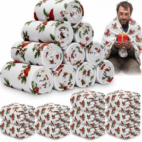 商品名: Tranqun クリスマスフランネルカーディナルバードスローブランケット10枚、50インチ x 60インチ クリスマス カーディナルフリースブランケット バルク、レッド クリスマスソファ ファジーブランケット 居心地の良いソファ ...