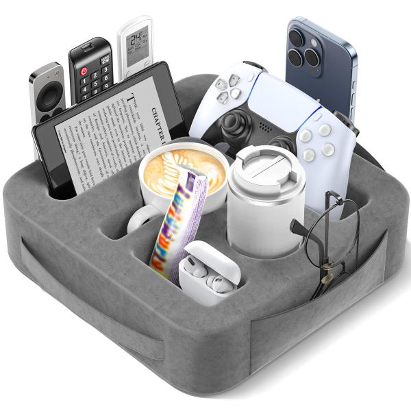 商品名: カウチカップホルダー枕 ソファとベッドキャディ iPad用 Kindle/Switch/ゲームコントローラー/リモコン/電話/小型カップ&amp;ドリンクホルダー カウチ/ベッド/デスク/車/バスルームのカップホルダーに ディープ...