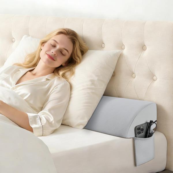 商品名:  NEWBULIG Bed Wedge Pillow Headboard &amp; Mattress Gap Filler (0-8") ? High-Density Foam Triangle Bed Wedge with S...