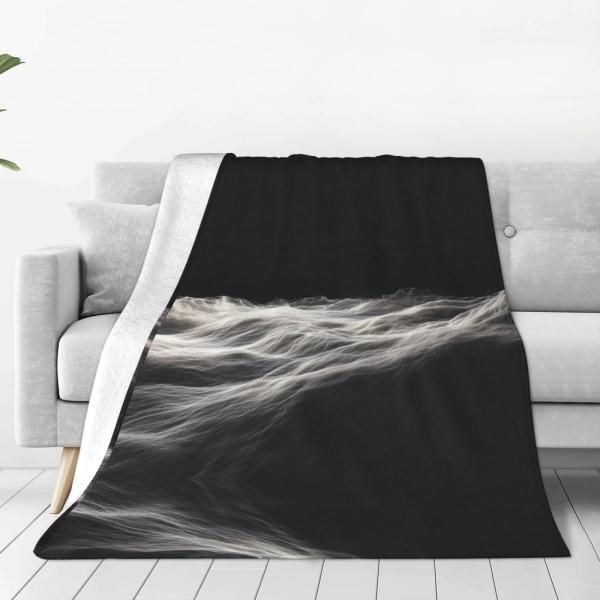 商品名:  Interstellar Ripple Ultra-Soft Flannel Blanket - Home Sofa Blanket, nap Blanket, Camping Picnic mat - 40"x30"ブランド:...