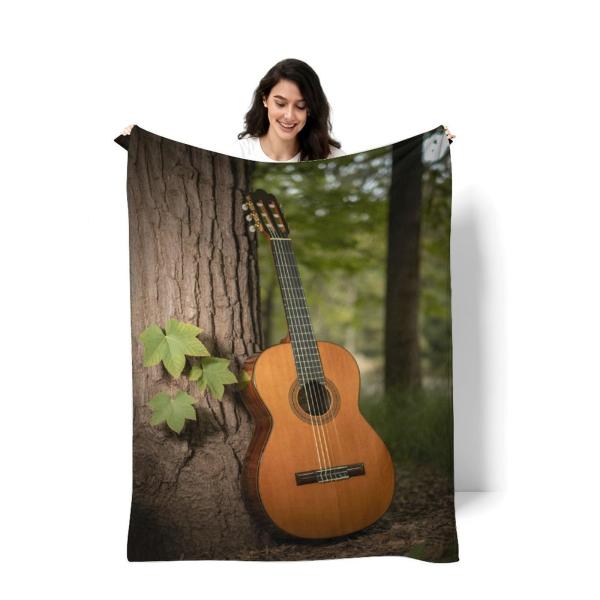 商品名:  Premium Soft Blanket, Extra Warm Flannel Throw Blanket for Couch Bed Or Chair, Luxury Lightweight Comfy Blankets H...