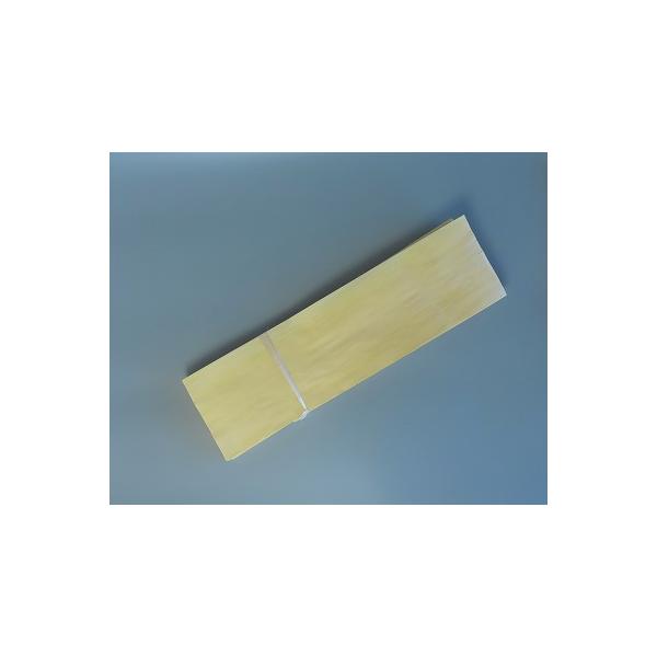 北海道の空気の中で育った天然木を、薬品を一切使わずに製造した食品包材サイズ：120×420mm入数：100枚材質：北海道特選のシナ材用途：トレー等の代わりに食品を包む包装資材