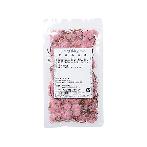 「商品情報」桜花の中でも花びらが多く色の一番濃い「関山」だけを食塩と曽我の梅酢で漬け込んだ濃紅色の桜花漬です。「主な仕様」パッケージ重量: 0.07 kgサイズ: 60グラム (x 1)