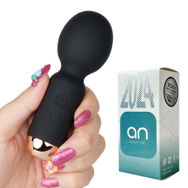 小さくてもハイパワーで多機能！3段階の強弱振動と7種類の振動パターンを搭載。振動音は気にならない静音設計！ヘッド部分は柔軟なシリコン仕様で自在に曲がります。※本品は医療器具ではございません、リラクゼーション用としてご使用下さい。【商品仕様】...