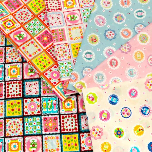 生地は50cm単位での販売になります。ゆうパケット便(メール便)での発送は4m(購入数８)まで。商品コード：013-15-ka1595喫茶店な気分／スケア生地生地幅110cm／綿100％スケア生地クリームソーダやフロートなどなど。今日はなん...