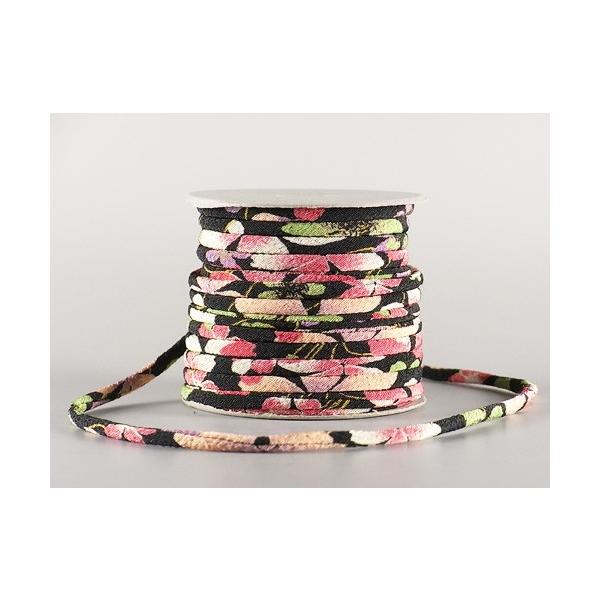 ■表地（ちりめん）：ポリエステル100%　中芯：アクリル100% ※10cm単位で販売、価格は10cm分です。数量は10cm単位で入力して下さい(例:1m購入なら数量10) ●カラフルな桜の柄が愛らしい和柄ちりめんのひも。黒地にピンクや黄緑...