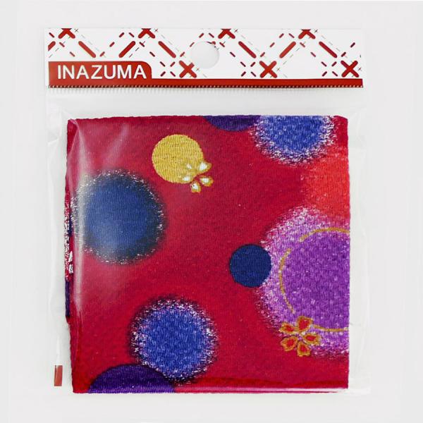 ■レーヨン100% ■約23×33cm和小物作りやちりめん細工に使いやすい、約23cm×33cmのちりめんカットクロス。ちょっと洋テイストな、モダンで華やかなちりめん生地。様々な色と大きさの水玉模様が、美しい彩りで描かれています。ふんわりと...