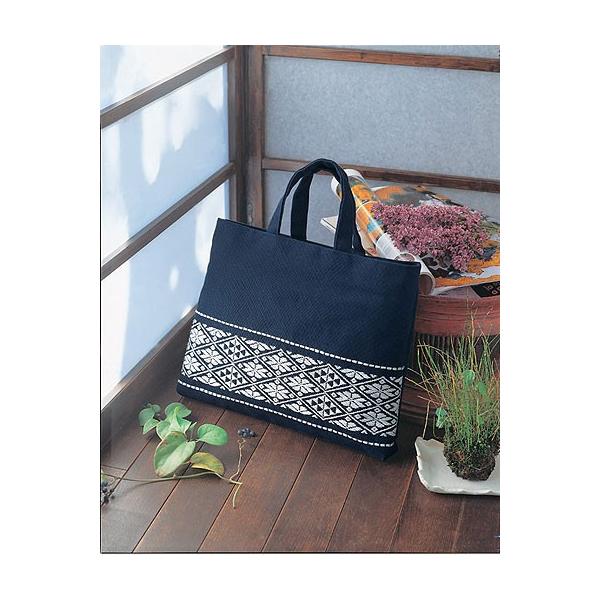 ■出荷目安：2〜7日後●日本の伝統刺繍、「こぎん」がオリムパスのキットに登場！津軽地方の人々が厳しい寒さを凌ぐ為に、布に木綿糸で刺し子をしたのが始まりとされるこぎん刺し。美しい幾何学模様をお楽しみください。●出来上がりサイズ：縦約28cm×...