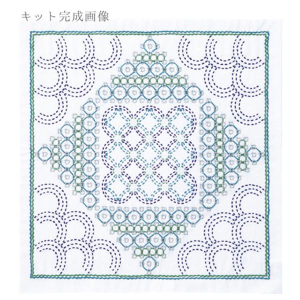 ●刺子ふきんのキットです。材料を揃える手間なく始めたい方向けで、新色Sashiko Thread 100mを使用。【こちらの商品は手作りキットで、完成品ではありません。ご注文の際はお間違えのないようお願いいたします。】落ち着きのある色柄の雫...