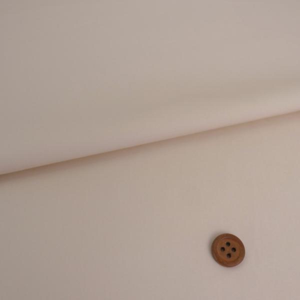 ■ポリエステル65％ 綿35% ■約110cm幅 ■厚み約0.32mm※ボタンは直径約2cm。10cm単位で販売、価格は10cm分。数量は10cm単位で入力して下さい(例:1m購入なら数量10)。軽くて丈夫なポプリン生地は平織りの一種。ポリ...