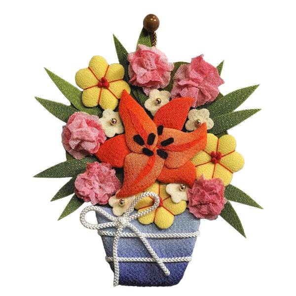 ■できあがりサイズ：約17×14cm夏に咲く花々を集めた、季節のごあいさつにもぴったりの押絵キットです。鮮やかなユリやカーネーションが、暑中見舞いに清涼感と華やかさを添えます。完成サイズは約17×14cmと飾りやすく、玄関やお部屋のインテリ...