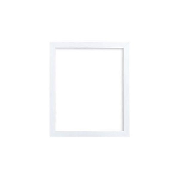 出荷目安：2〜7日後●ししゅう作品を飾るための木製の額縁です。ししゅうキットと合わせてお求めください。●額外径/約41.8cm×35.1cm、額内径/約36.4cm×29.7cm●木製、透明ペット板、ひも付◆ネコポス/メール便には入りません。