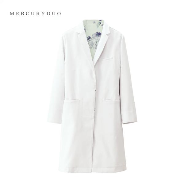 覗くフラワープリントで、優美なドクタースタイルをマーキュリーデュオのドクターコート【Brand story】MERCURYDUO（マーキュリーデュオ）は、2003年にスタートした神戸発のファッションブランド。 洗練されたフェミニンさ漂うデザ...