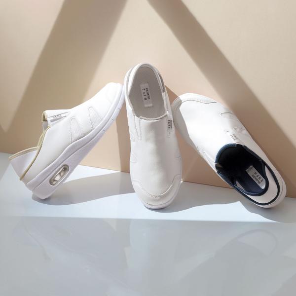 シンプルなデザインとさりげないエアー感ナノ・ユニバースのナースシューズ【ナノ・ユニバース(nano・universe)】都市型の高感度なトレンドを発信するnano・universeから、洗練されたデザインに機能美を融合させたメディカルアイテ...