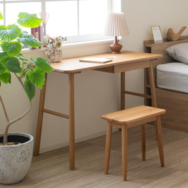 送料込み（対象外地域：北海道・沖縄・離島：別途お見積りさせて頂きますので事前にご連絡ください）木目の美しい天然木オーク無垢材のデスク。学習デスク、パソコンデスク、ワークデスクとして、マルチに使えるシンプルナチュラルなデザインです。デスクは巾...