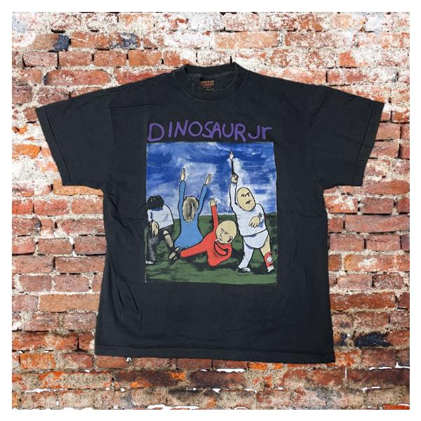 Dinosaur Jr / ダイナソーJr　Tシャツ【ネコポス便配送】※【日付時間指定・代金引換】でのお取引はできません。●素材：コットン100%●カラー：・black【ブラック】●サイズ：XL