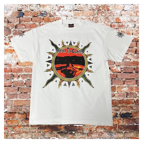 Alice in Chains アリスインチェインズ Tシャツ【ネコポス便配送】※【日付時間指定・代金引換】でのお取引はできません。●素材：コットン100%●カラー：・white【ホワイト】●サイズ：XL