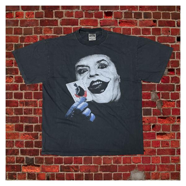 Jocker Batman / ジョーカー バットマン　Tシャツ　【ネコポス便配送】※【日付時間指定・代金引換】でのお取引はできません。●素材：コットン100%●カラー：・black【ブラック】●サイズ：XL