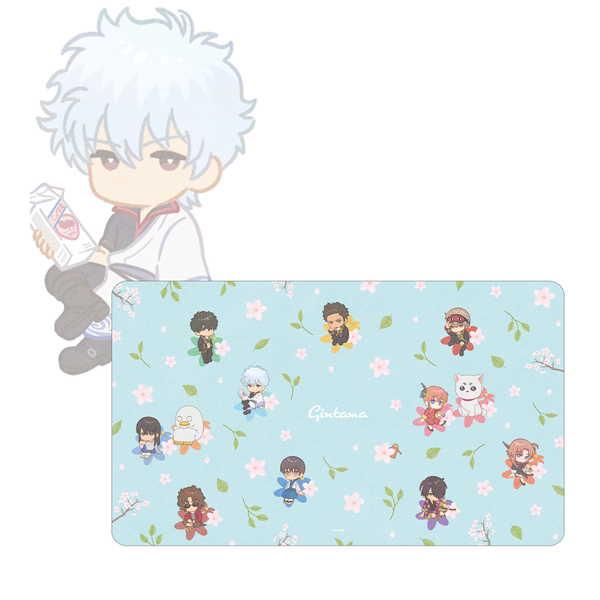 【発売日：2026年07月31日】宅配便配送商品 「銀魂」より、Botania マルチデスクマットの登場です。坂田銀時、志村新八、神楽、定春、近藤勲、土方十四郎、沖田総悟、桂小太郎、エリザベス、高杉晋助、神威、坂本辰馬、ジャスタウェイのイラ...