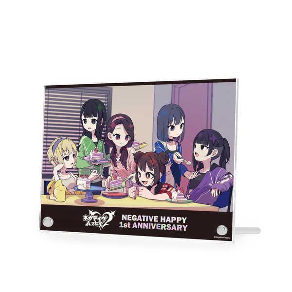 【発売日：2026年05月31日】メール便配送商品 「ネガティヴハッピィ」より、A5アクリルパネルの登場です。一周年記念イラストをA5サイズのアクリルパネルに仕上げました。お部屋やデスクまわりなどに飾って、キャラクターとの日常をお楽しみくだ...