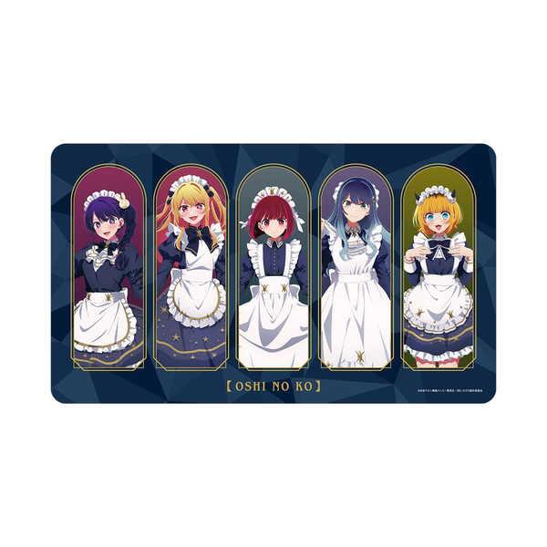 【発売日：2026年09月30日】宅配便配送商品 【推しの子】より、マルチデスクマットの登場です。アイ、ルビー、有馬かな、黒川あかね、MEMちょの描き下ろしイラストをマルチデスクマットに仕上げました。デスクに敷いたり、お部屋に飾ったり、キャ...