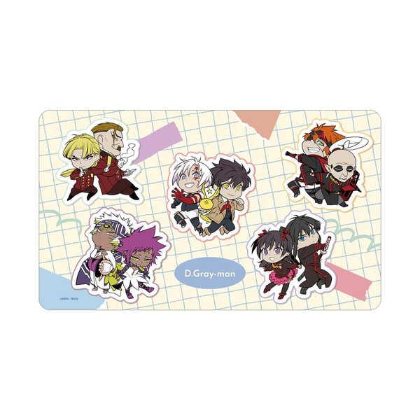 【発売日：2026年08月31日】宅配便配送商品 「D.Gray-man」より、マルチデスクマットの登場です。アレン・ウォーカー、ネア＝D＝キャンベル、ティムキャンピー、神田ユウ、リナリー・リー、ラビ、ブックマン、マルコム＝C＝ルベリエ、ハ...