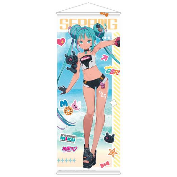 【発売日：2026年08月31日】宅配便配送商品 「初音ミク GTプロジェクト」より、2026Ver.の新イラストを使用した等身大タペストリーが登場！【サイズ】 約W700×H1800mm【素材】 ダブルスエード、PVC初音ミク GTプロジ...
