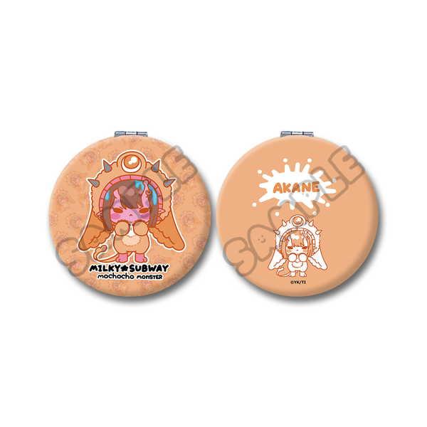 【発売日：2026年10月31日】メール便配送商品 「銀河特急 ミルキー☆サブウェイ」より、持ち運びがしやすい、手の平サイズの折り畳みミラーの登場です。ミラーが2つあり、片方が望遠となっています。【サイズ】 直径約72mm×厚み9mm【素材...