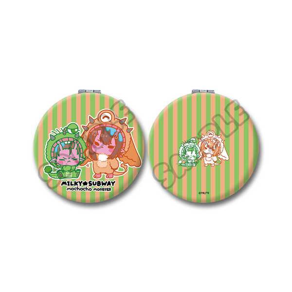 【発売日：2026年10月31日】メール便配送商品 「銀河特急 ミルキー☆サブウェイ」より、持ち運びがしやすい、手の平サイズの折り畳みミラーの登場です。ミラーが2つあり、片方が望遠となっています。【サイズ】 直径約72mm×厚み9mm【素材...