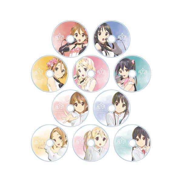【発売日：2026年10月31日】宅配便配送商品 「けいおん！」より、トレーディング Ani-Art aqua label アクリルコースターの登場です。平沢 唯、秋山 澪、田井中 律、琴吹 紬、中野 梓のイラストを新たなタッチで魅力的に表...