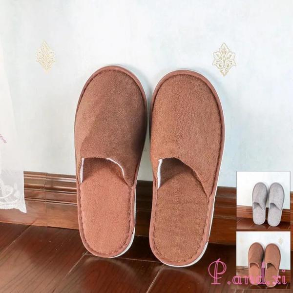 【品名】：使い捨てスリッパ【素材】: コットン【カラー】：全2色【サイズ】: メンズ 43 レディース39【生産地】：中国検索ワード：スリッパ 使い捨て 業務用 厚手 軽量 使い捨て スリッパ 入院 介護 アメニティ 簡易スリッパ 清潔 便...