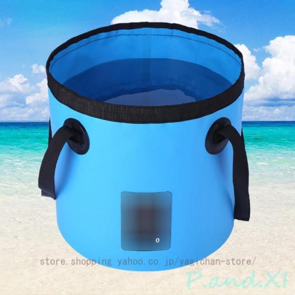 折りたたみバケツ、荷物を最小限にしたいキャンプツーリングや釣りなどのシーンにも最適。折りたためば3cmほどの薄さになるので、使わないときは隙間などに収納できて邪魔になりません。    展開すれば自立するため、釣った魚を入れておいたり、水を汲...