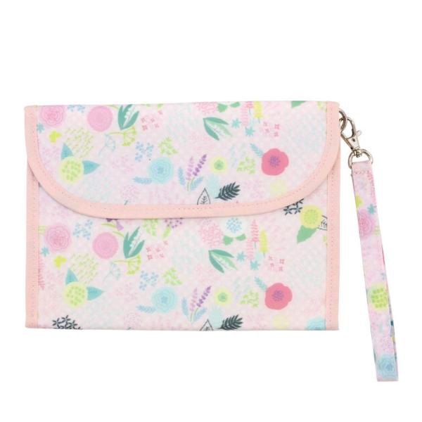 学研ステイフル 母子手帳ケース ながく使える フラワー F30002 ・【サイズ】165×230×15mm※A6~A5サイズの母子手帳に対応・【材質】ポリエステル・両手がふさがっている時にお役立ちのストラップ付き・妊婦さんからママまでながー...