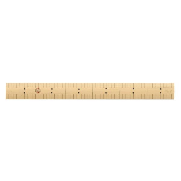 新潟精機 BeHAUS 日本製 くじら尺 2尺 CLR-2S ・全長(mm)：758・本体寸法(mm)：22×758×4・測定範囲(m)：0-20/26.4・目盛の種類：上下段くじら尺 ／ 目盛のピッチ(分)：上下段1・質量：45g