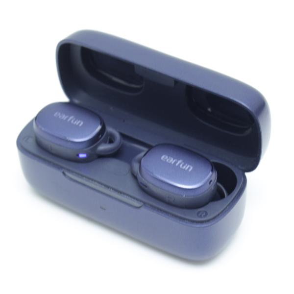 【お問い合わせ番号】250230043　【メーカー】earfun【モデル】FreePro3 TW400　【カラー】ダークブルー【本体サイズ】15×25mm【仕様】ワイヤレス、充電：UAB-C【付属品】ケース【状態】中古ABランクケース・イヤ...