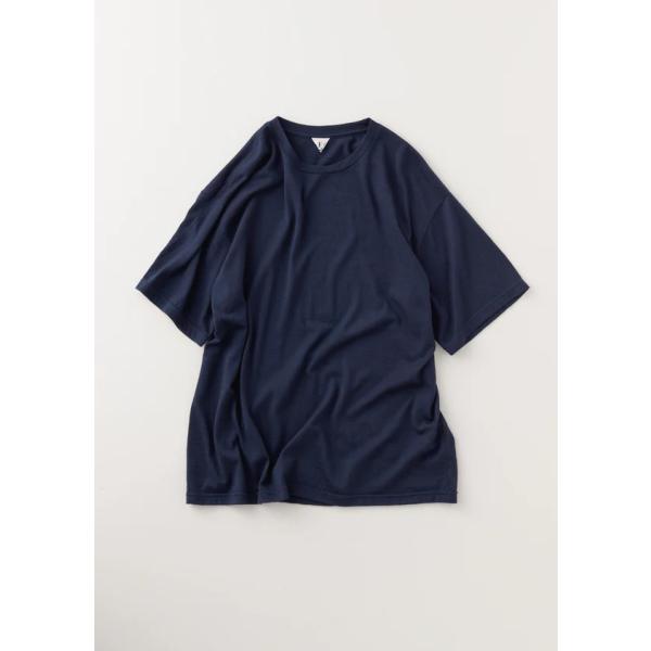 New Zealand Merino Wool Tenjiku / Wide T-shirt使用したのは雄大な大自然の中で育った良質なニュージーランドメリノウール100％の天竺素材。ウールは「呼吸する繊維」と言われるほど吸湿性と放湿性に優れ...