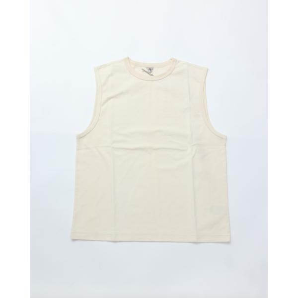 Air Spinning Tenjiku / no sleeve shirt空気紡績によってこまかな毛羽立ちを取り除いた30双糸度詰めの天竺は、登場以来フィルメランジェの春夏定番素材として提案し続けています。糸の素性がそのまま表現できている...