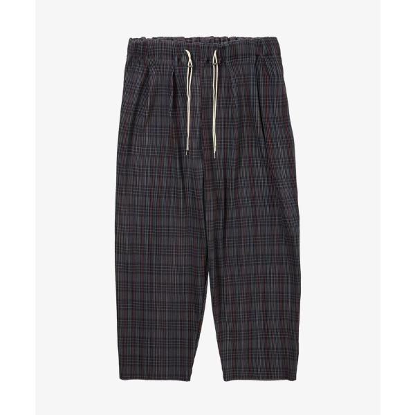 ※店舗間移動のため、発送までに3日かかる事がございます。日本各地の廃業した生地工場からデッドストック生地を見つけ、それらを素材に商品を作っていくデッドストックファブリックシリーズ。80年代 から2000年ぐらいまでの某有名ブランドものから試...