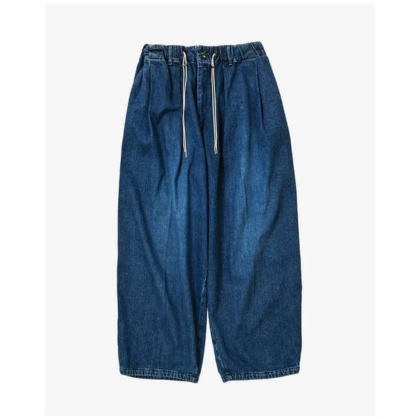 ※店舗間移動のため、発送までに3日かかる事がございます。Sillage オリジナル デニムコレクション。岡山の老舗デニムミルにてじっくりと織り上げました。生地でワンウォッシュをかけています。リジットよりも柔らかく履きやすいです。スタイルは”...