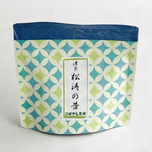≪濃茶は、使う抹茶の量は薄茶の2倍、お湯の量は約半分。トロっとして、口の中いっぱいにお茶の旨味香りが広がります。≫弊社の名前の付いた昔から人気の抹茶です。これを薄茶として点てると格別の味わいです。抹茶らしい抹茶の旨味・甘味をお楽しみいただけ...
