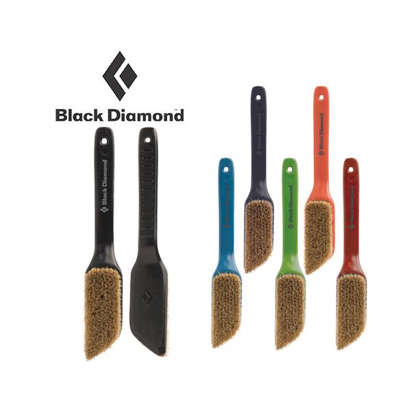 ブラックダイアモンド ボルダリングブラシ | BLACK DIAMOND BD BOULDERING BRUSH Mホールドをしっかりと磨くための豚毛のボルダリングブラシ。ポケットや深いエッジにも届かせやすいテーパーヘッドを採用。クリアラン...