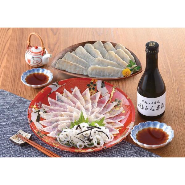 賞味期間：冷凍90日内容：真ふぐ霜降り刺身45g ／国産、とらふぐ皮20g、とらふぐすき身（身皮）150g／(原)国産、ふくポン酢、もみじおろし10g×各2、日本酒（辛口）300ml／醸造地：山口県（カタログ番号：1108）