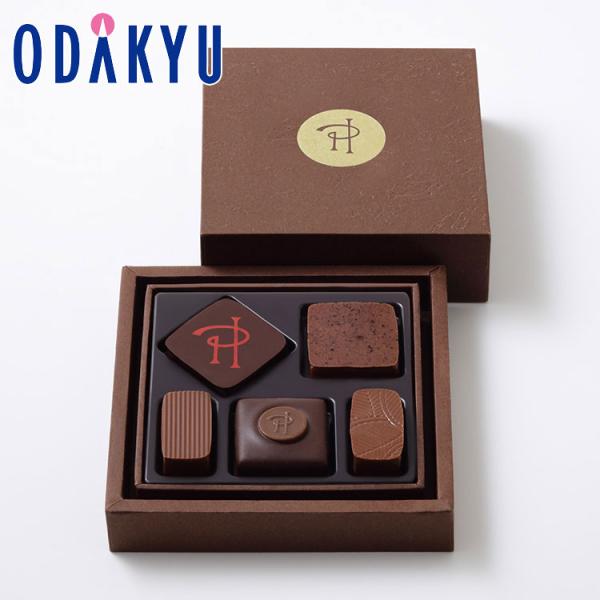 加工地：フランス産地：フランス箱サイズ：11.5×11.5×3.7(cm)賞味期間：製造日より30日間内容：イスパハン、モガドール、バルタザー、アンフィニマン ヴァニーユ、ショコラ オ レ エ テ マッチャ 各1