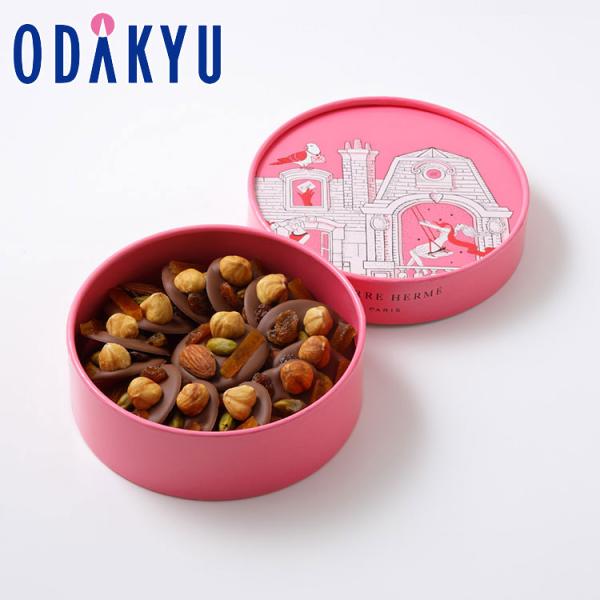 加工地：日本産地：日本箱サイズ：12.2×4.5(cm)賞味期間：製造日より60日間内容：オレンジピール、レーズン、ヘーゼルナッツ、アーモンド、ピスタチオ、ショコラオレ