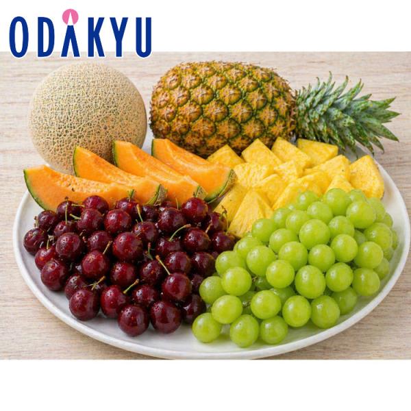 重さ：約2kg内容：茨城県産他赤肉メロン×1玉アメリカ産他アメリカンチェリー×500g台湾産台湾パイン×1本チリ産他種なしぶどう×500g