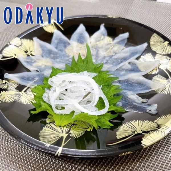 加工地：山口県産地：とらふぐ（国産・養殖）箱サイズ：28.5×28.5×9賞味期間：出荷日より90日間内容： とらふくてっさ（とらふく刺身 15g、皮刺 3g） 18g・ぽん酢もみじおろし（ぽん酢14g、もみじおろし2.5g） 16.5g×各2