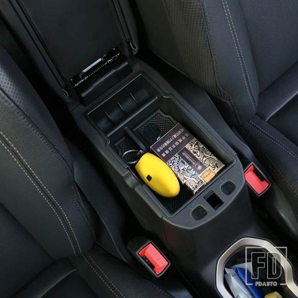 アームレスト収納ボックス FIAT 500X 2014-18 センターコンソールビン グローブトレイホルダーケース オーガナイザー■仕様 【爆買】高懸念化学物質:なしタイプ:アームレストボックス収納ブランド名:CARMILLA原産国:中国材...