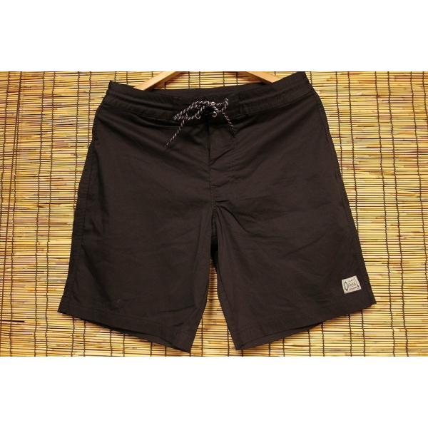 ODDBALL ORIGINAL BOARD SHORTS(オッドボール,オリジナル,海パン,ショーツ)NAVY左足の裾部分にODDBALL HAMMER TAG をワンポイント採用したシンプルなBOARD SHORTS【素材】綿68% ポ...